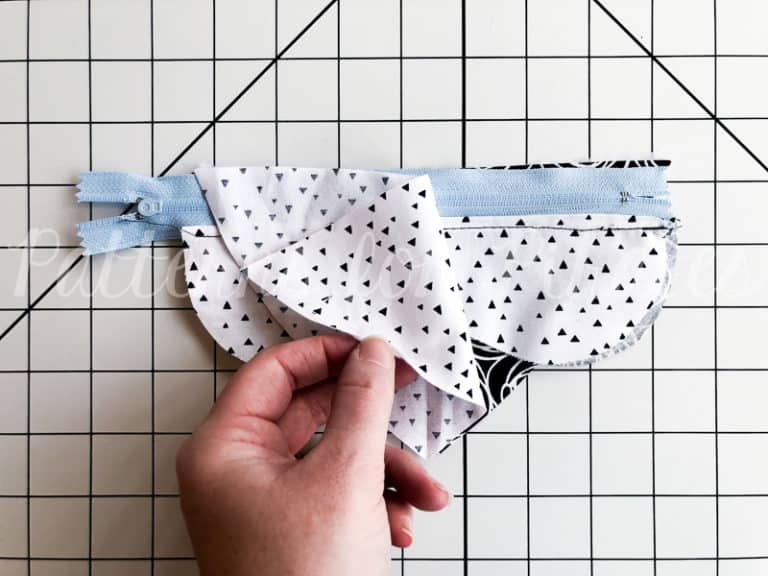 Heart Pouch :: Free Valentine Sewing Pattern! - Patterns for Pirates