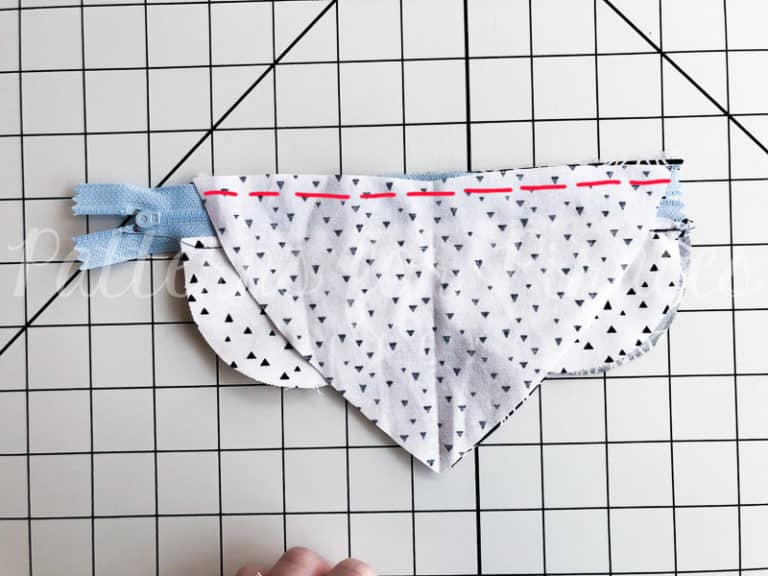 Heart Pouch :: Free Valentine Sewing Pattern! - Patterns for Pirates