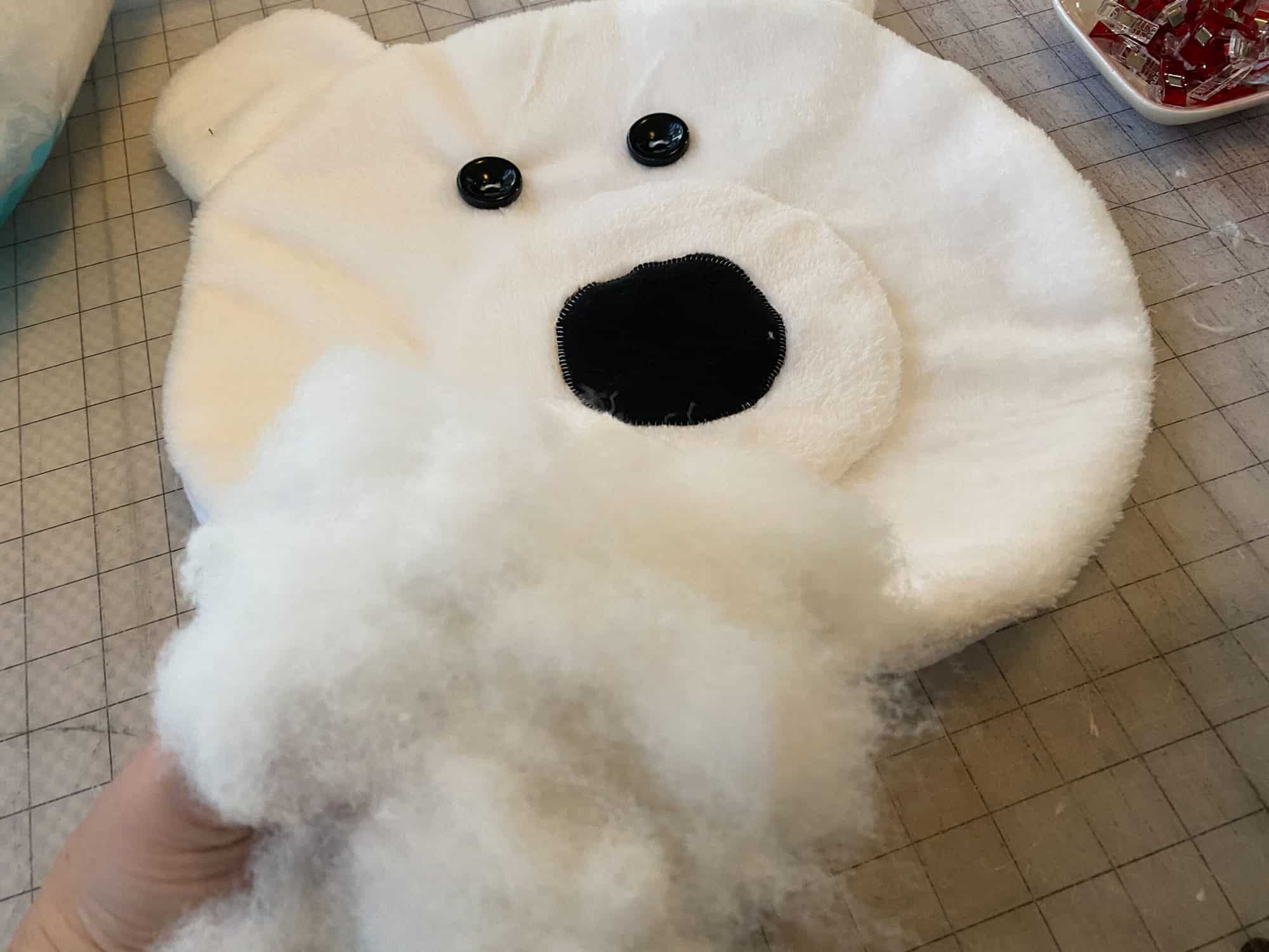 2020 Holiday Freebies :: Bear Hug Rug Tutorial - Patterns for Pirates