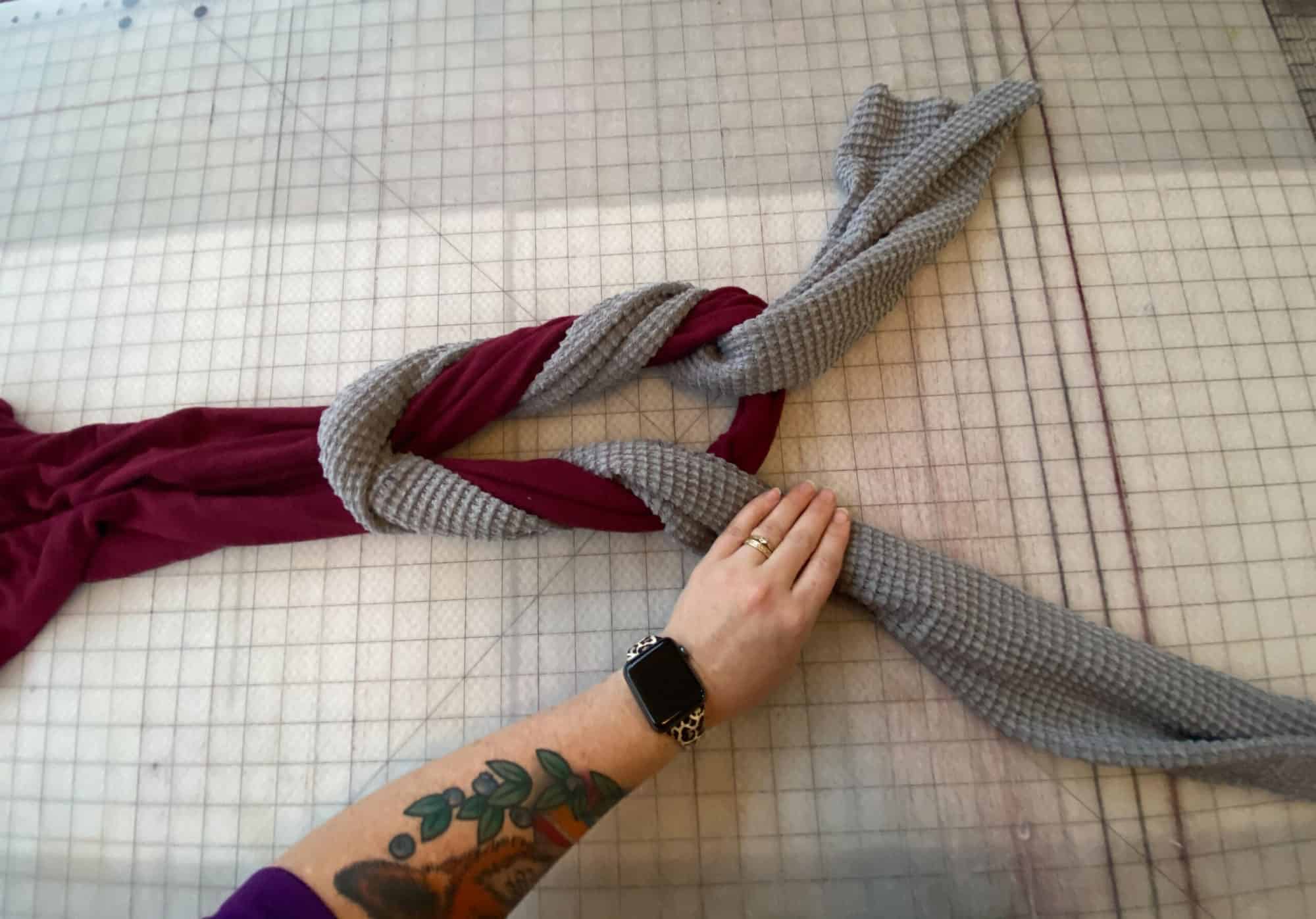 2020 Holiday Freebies :: Braided Infinity Scarf Tutorial - Patterns for ...