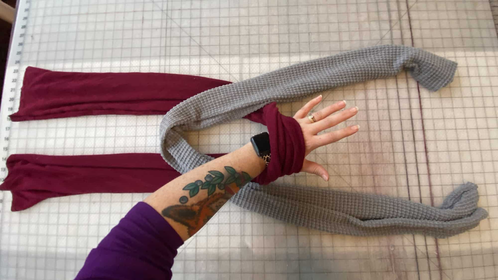 2020 Holiday Freebies :: Braided Infinity Scarf Tutorial - Patterns for ...