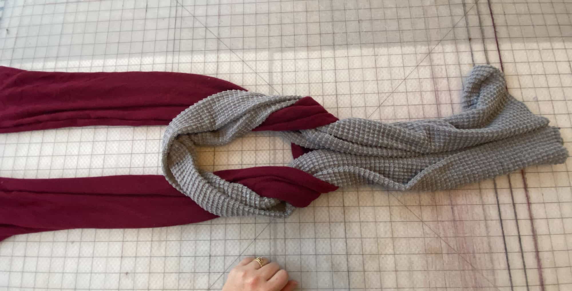 2020 Holiday Freebies :: Braided Infinity Scarf Tutorial - Patterns for ...