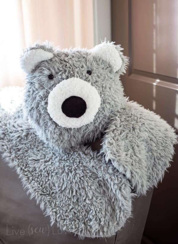 Free Bear Hug Rug - Patterns for Pirates