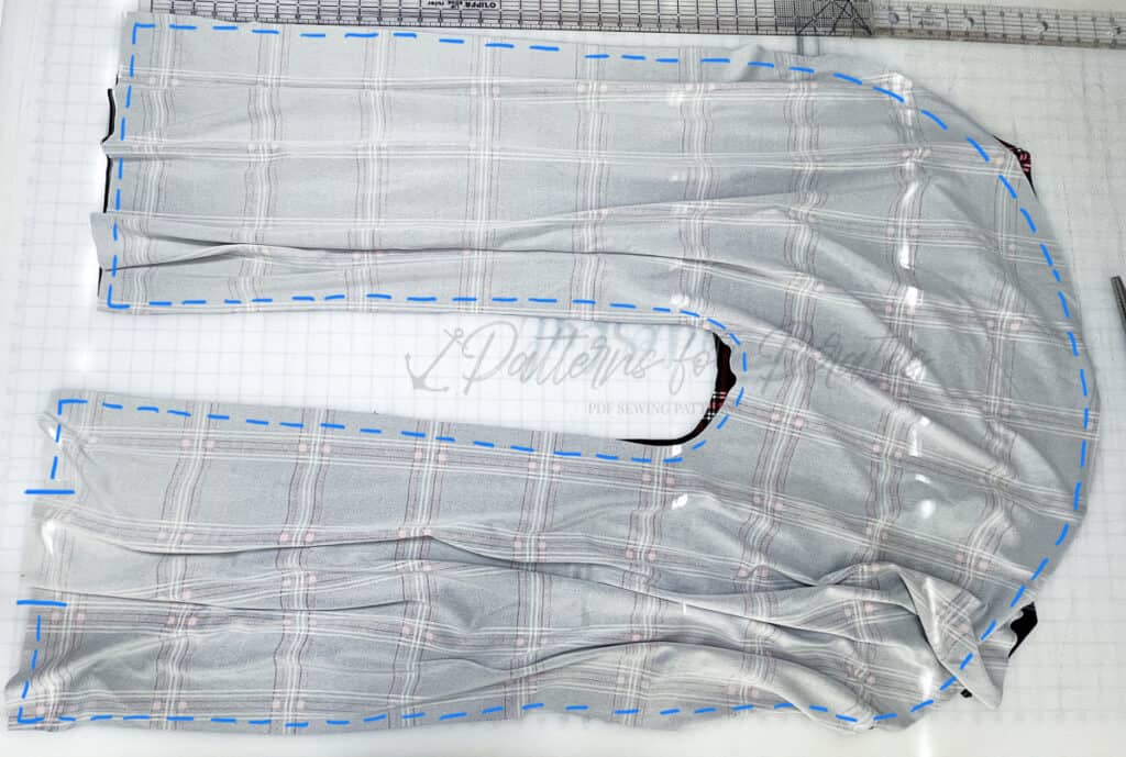 2022 Holiday Freebies :: Sleigh Ride Shawl - Patterns for Pirates